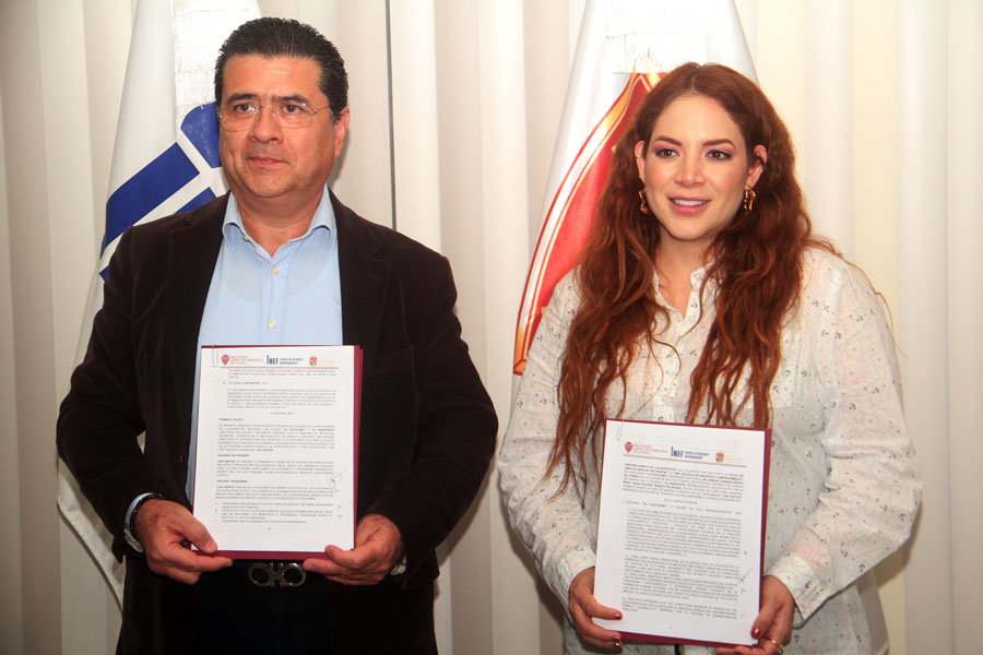 Tania Robles firma convenio de colaboración con la Facultad Libre de ...