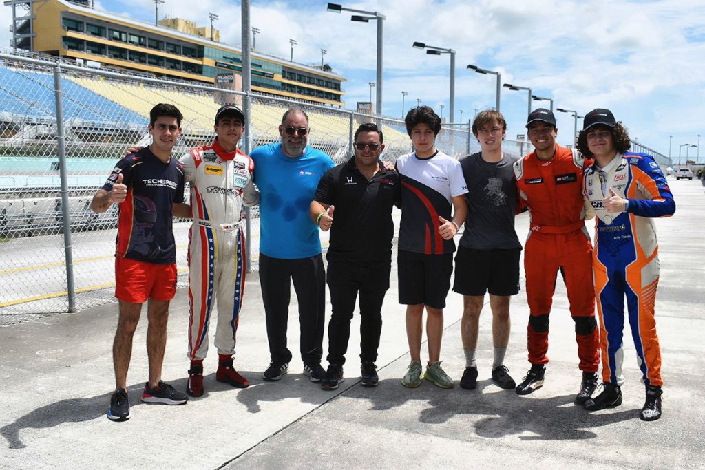 Christian Garduño logra Top 5 en la Formula Inter en Homestead-Miami ...