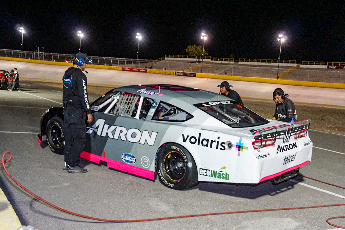 Alpha Racing termina dentro de los diez más rápidos en NASCAR México y ...