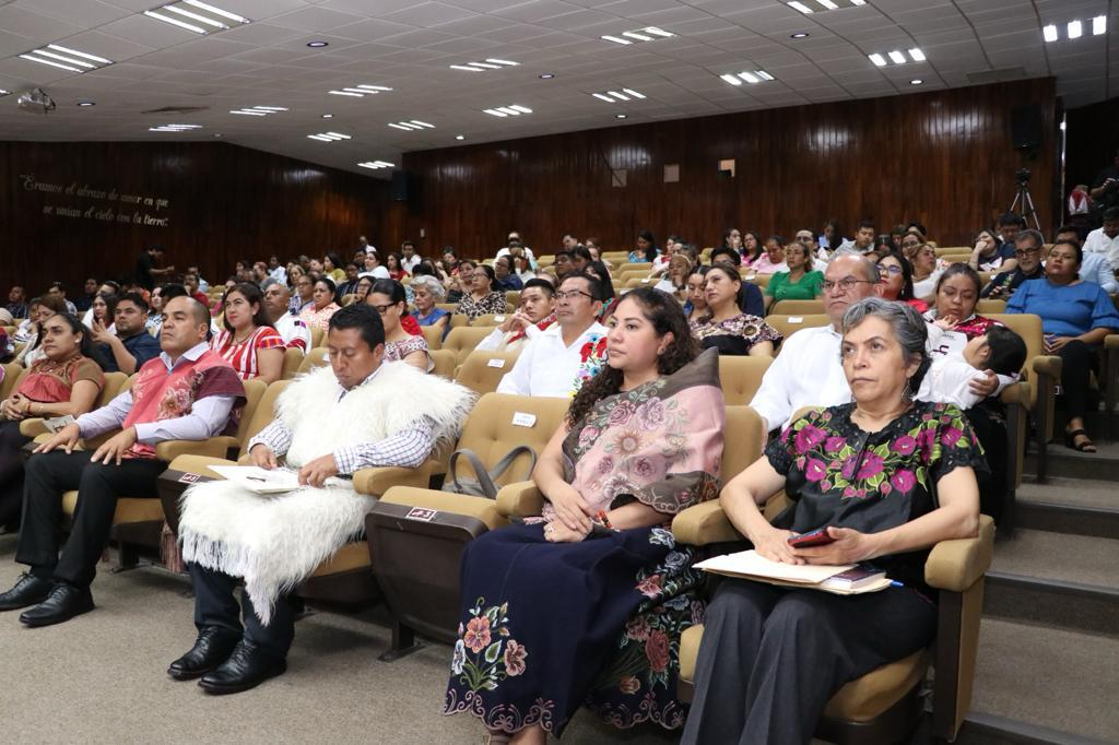 Icatech entrega constancias de capacitación a servidoras y servidores públicos del Poder ...