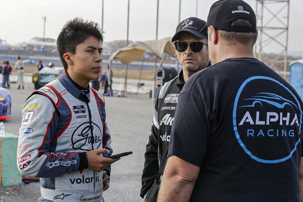 Alpha Racing llegará a Chihuahua entre los punteros del NASCAR México y ...