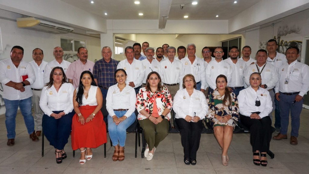 Convoca Titular De La Smyt A Delegados Regionales A Conducirse Con
